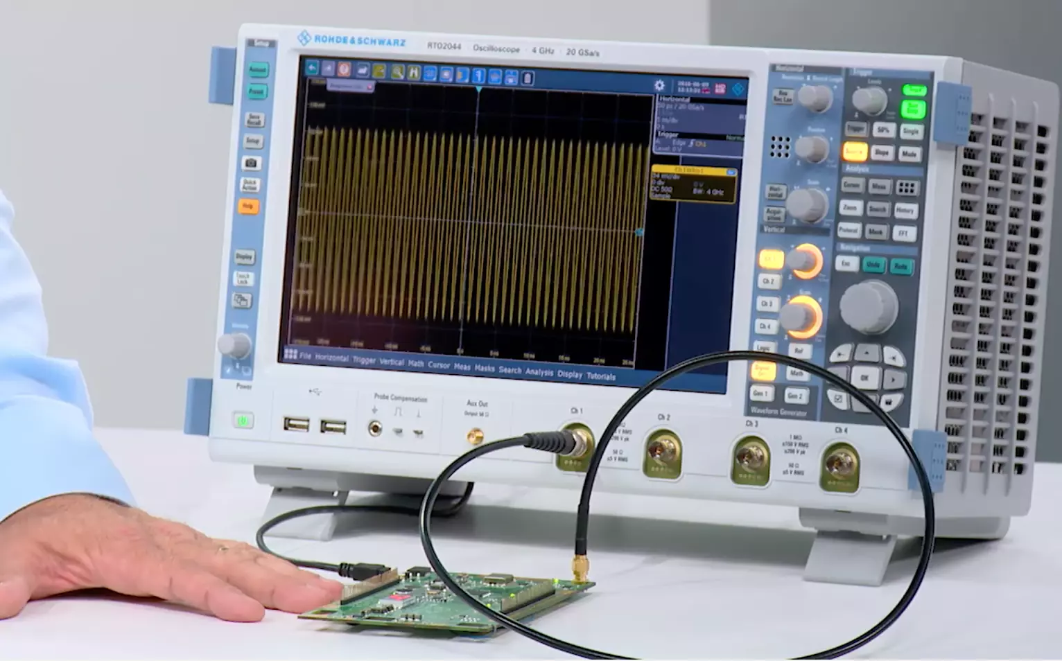 Nangkep Sinyal RF Intermittent sareng Pemicu Zona nganggo Oscilloscope