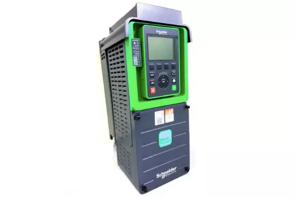 Разглобяване на Altivar Process ATV630U15M3 на Schneider Electric