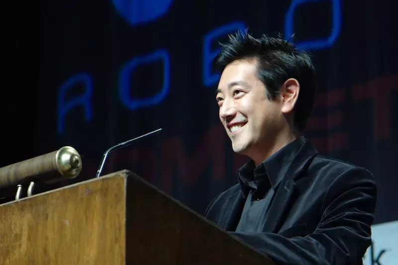 Seorang Insinyur Bersejarah Modern: Roboticist Mythbusters Grant Imahara Meninggal pada usia 49 2539_1