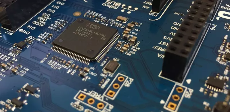 Kako PowerQuad koprocesor oslobađa CPU jezgre u LPC55S69 MCU