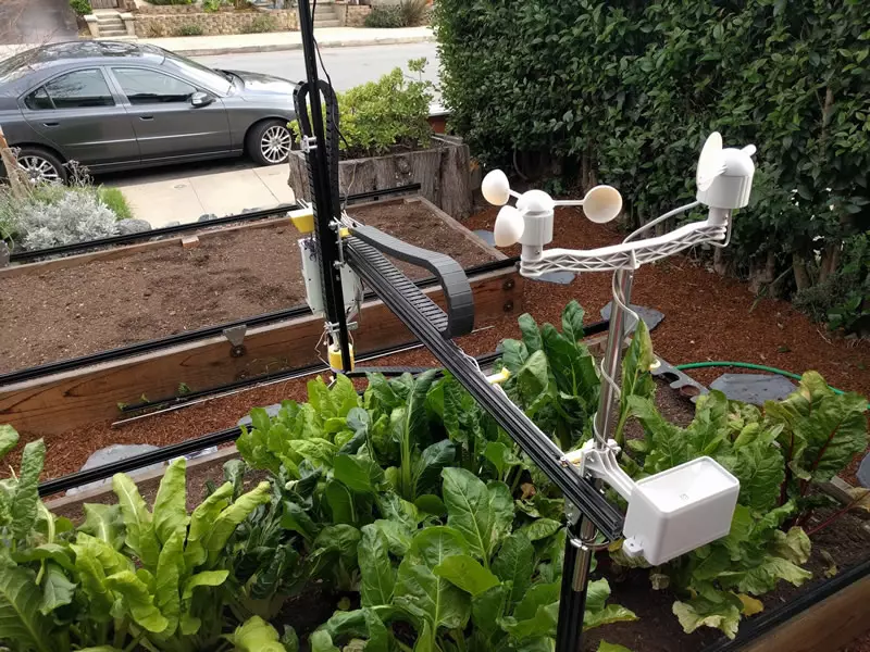 Инженердин көңүл чордону: FarmBot'тун Рори Аронсон автоматташтырылган дыйканчылыктын көйгөйлөрүн жана артыкчылыктарын түшүндүрөт 618_2