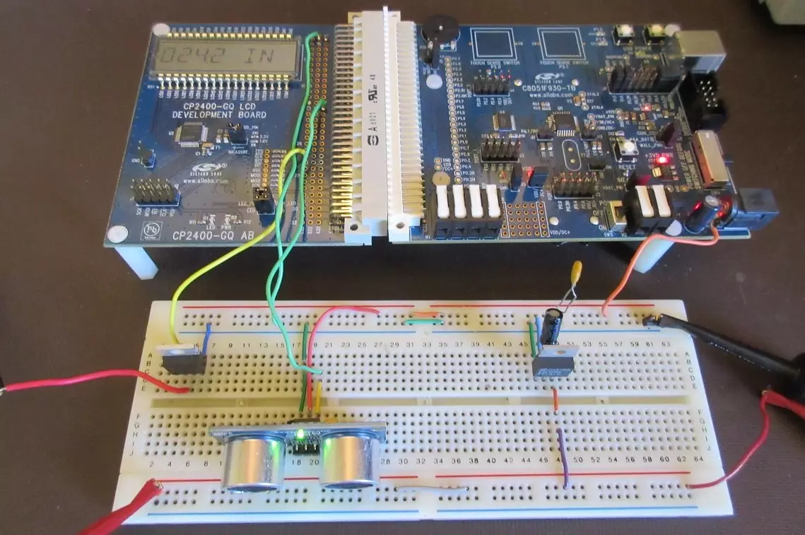 Indlela Yokudibanisa i-Ultrasonic Sensor ene-LCD usebenzisa i-Microcontroller Dev Kit 8432_11